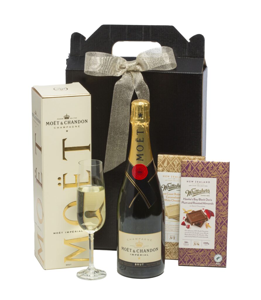 New Zealand Wine Gifts | Wineplus