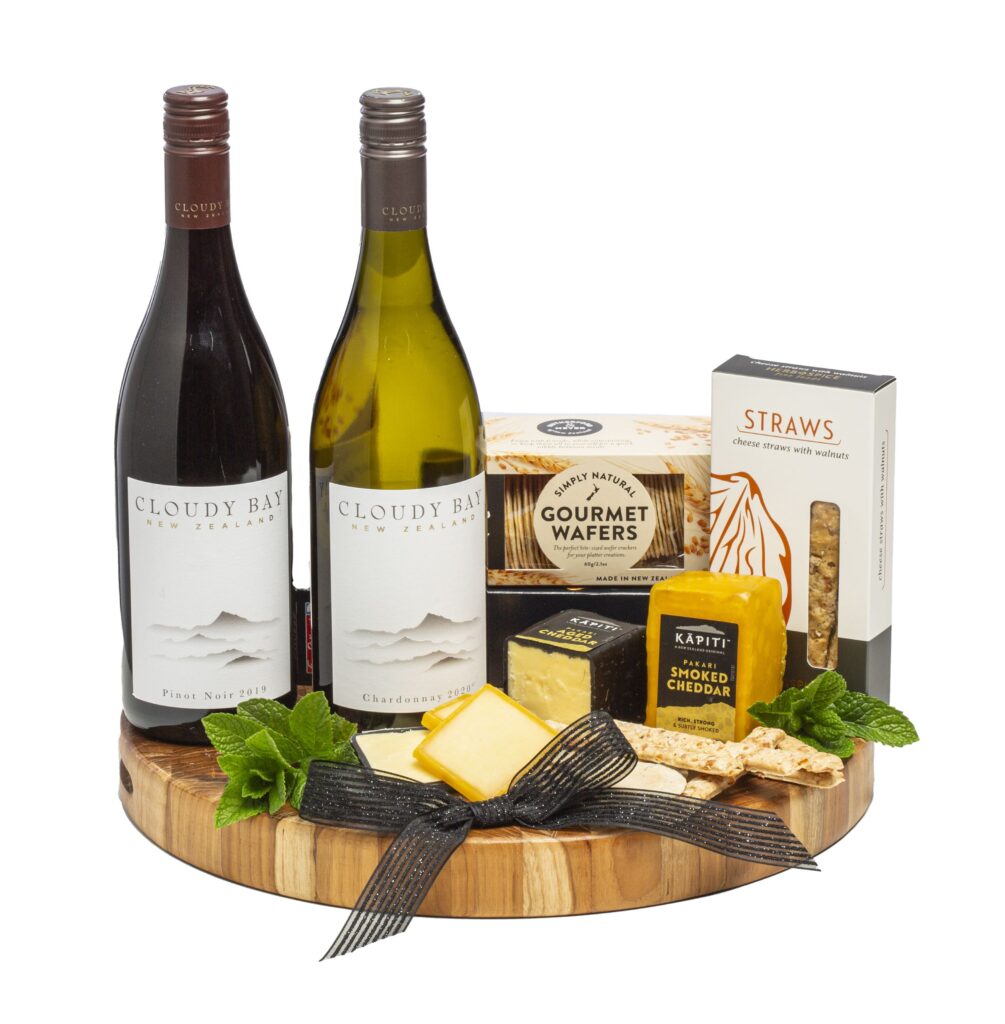 Cloudy Bay Wine & Cheese Celebration Gift | Wineplus